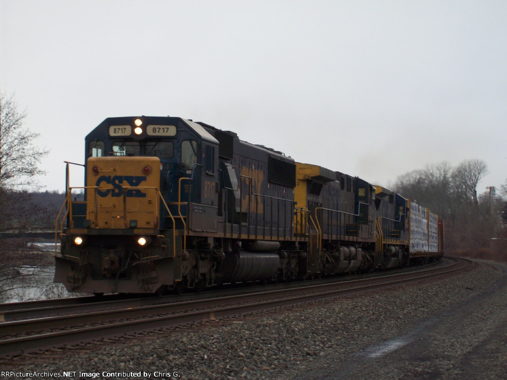 CSX 8717 Leads Q380
